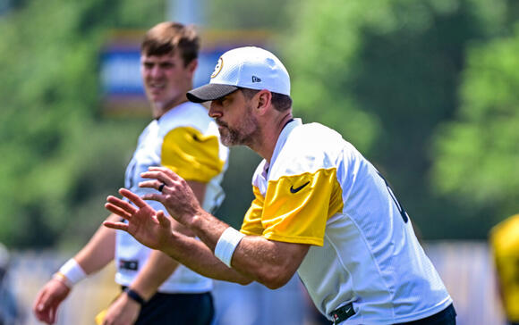 Aaron Rodgers, Will Howard Attend Charity Flag Football Event - NewsBreak