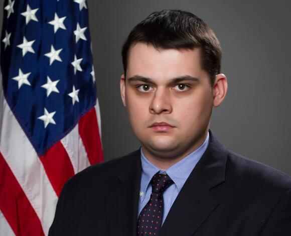Pentagon Pete Aide Accused of Leaking Secrets Lands Intelligence Gig ...