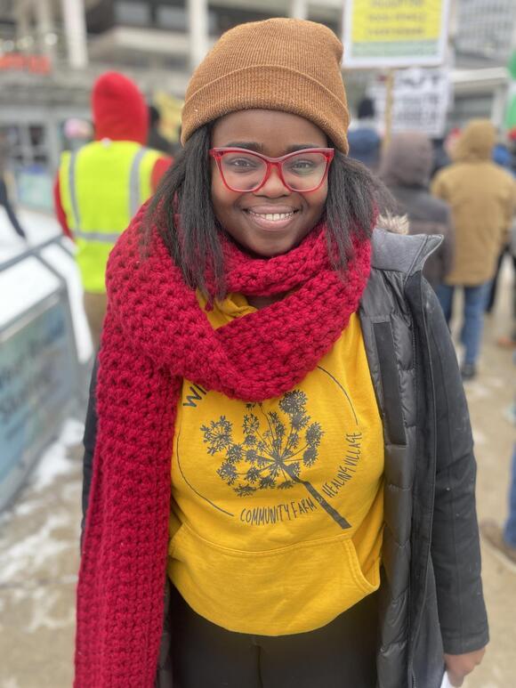 Milwaukee protesters speak out to oppose U.S. military action in ...