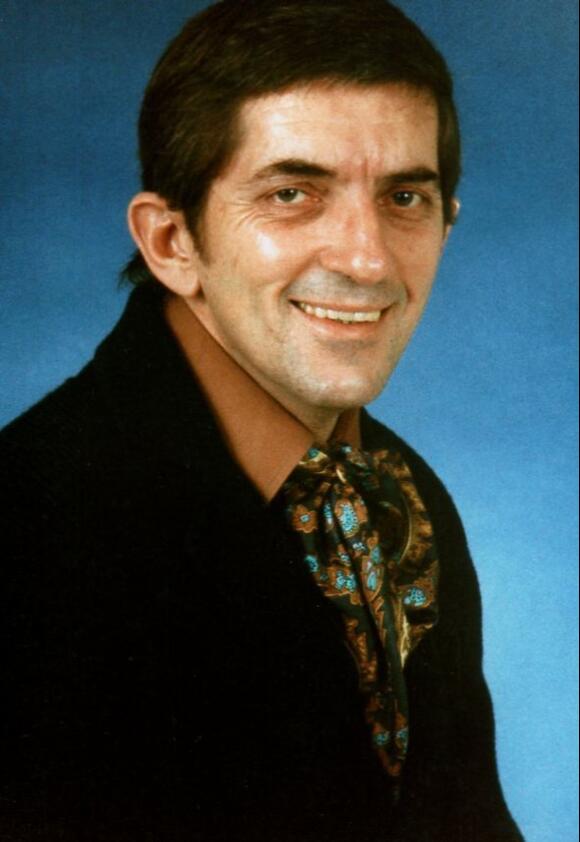 The Secret Gay Life of 'Dark Shadows' Icon Jonathan Frid: 12 Years ...