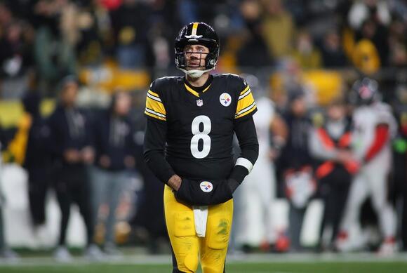 Report: Aaron Rodgers returning to play with Steelers in 2026 - NewsBreak
