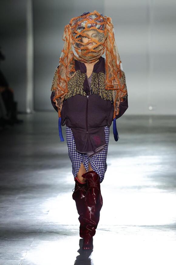 Vivienne Westwood continues punk legacy with dramatic Paris show ...