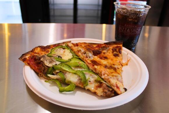 Downtown Tuscaloosa's New Antioch Pizza Shop Officially Opens - NewsBreak