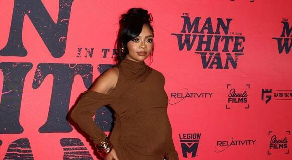 See Skai Jackson’s Official Red Carpet Baby Bump Debut - NewsBreak
