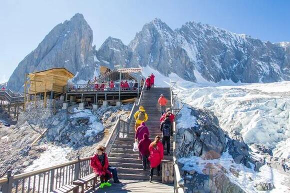 15 TikTok-Famous Hotels You Should Book - NewsBreak