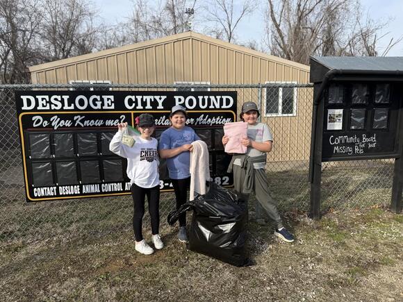 Local students donate to Desloge Animal Control - NewsBreak