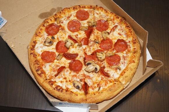 16 Fast Food Restaurants That Use Real Cheese - NewsBreak