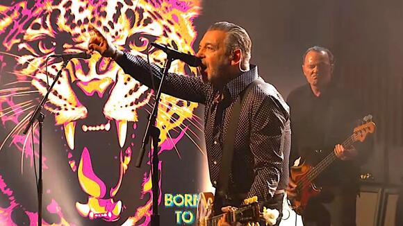 Social Distortion Perform “Born To Kill” on Jimmy Kimmel Live: Watch ...