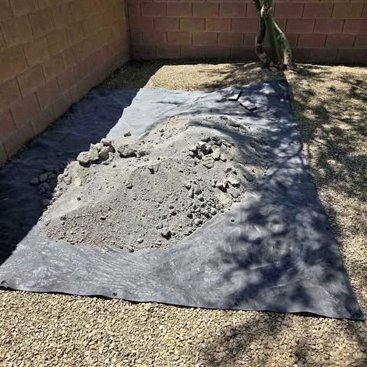 🎁 Freebies Up for Grabs in Pahrump — Sand, Furniture & More - NewsBreak