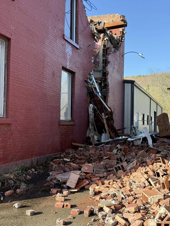 BREAKING: Large building in Wellsville collapses, water break, area ...