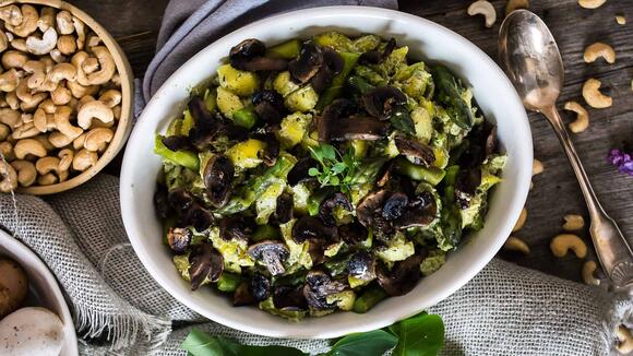 15 Pasta Dishes for People Who Trust Carbs More Than Advice - NewsBreak