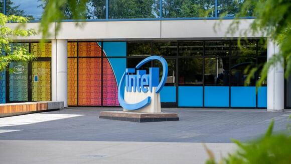 Intel is bleeding cash in 2025: what it means for the stock? - NewsBreak