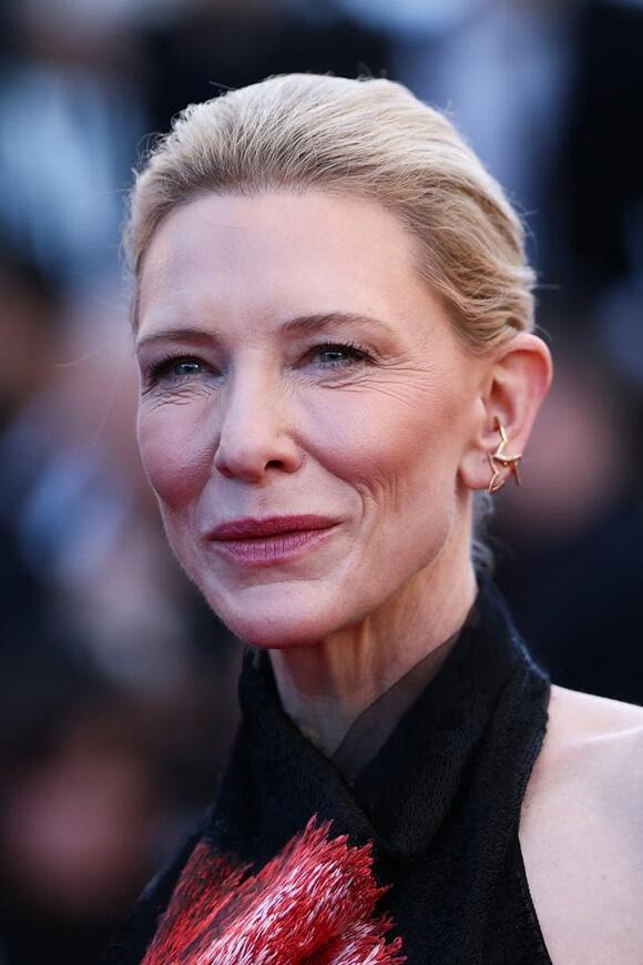Oscar Winner Finally Reveals Why She’s Playing Martha Stewart - NewsBreak