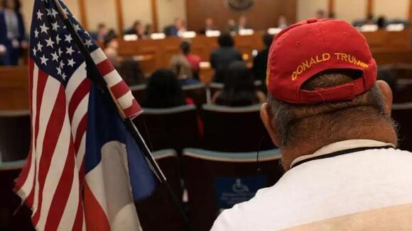 Ex-GOP staffer spots 'really interesting' sign of Dems advancing in ...