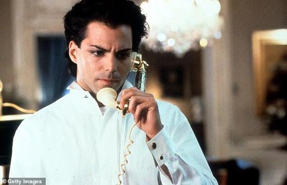 21 Jump Street vet Richard Grieco was a hot hunk in the '90s, see him ...