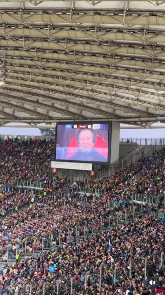 Princess Anne's Priceless Reaction on Realising Scotland Crowd Is ...