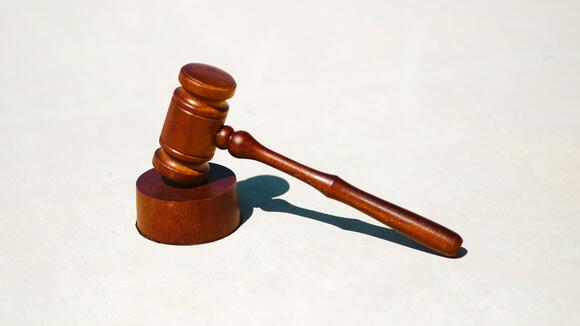 Widow sues 30-year-old boxer accused of killing anniversary traveler ...