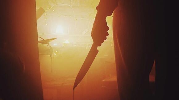 Why did Jesus tell his disciples to buy swords right before His arrest ...