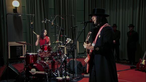 Meg White’s Most Recent Photo Revealed - NewsBreak