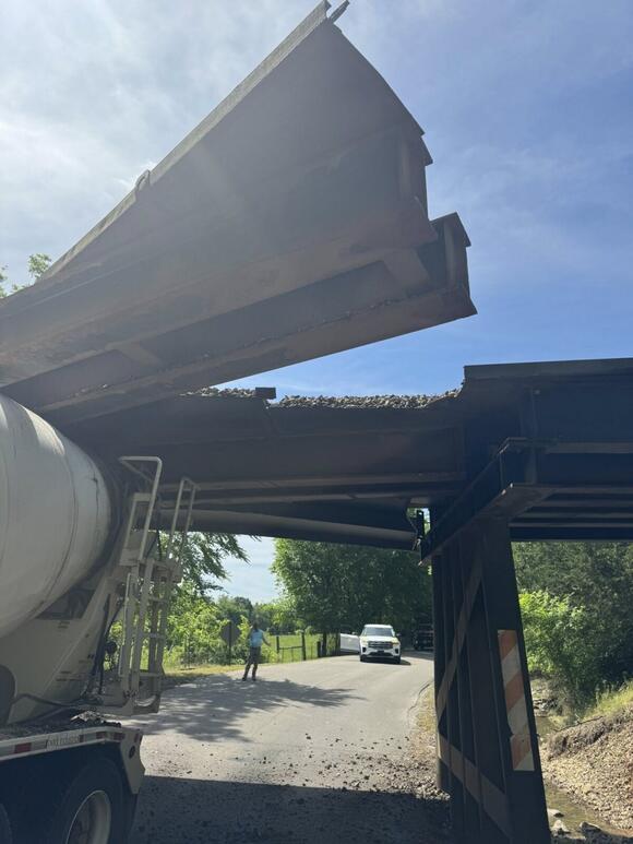 Tennessee railroad bridge collapse blamed on ‘commercial vehicle ...