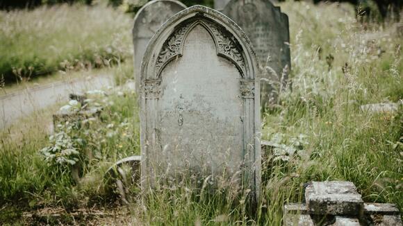 Sin Eaters: 20 Bizarre Jobs in History Created To Deal with Death ...