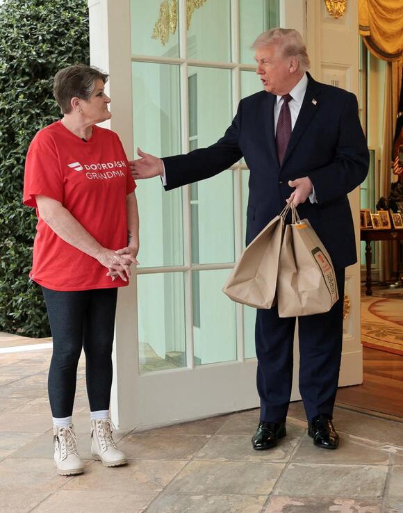 Trump’s 80th Birthday Dinner Menu Included Turkey, Stuffing, and Cake ...