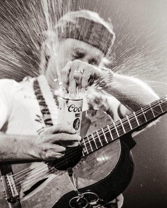Willie Nelson's Net Worth 2025: A Country Music Icon & His Shocking ...