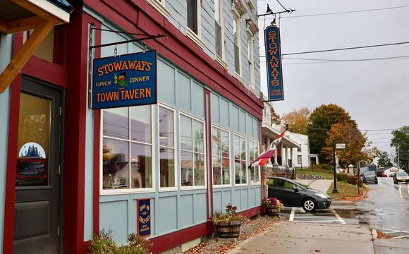 New family restaurant in former MacLeod’s building draws crowds to ...