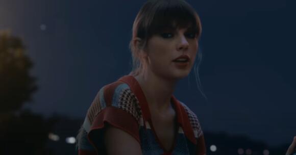 No, Taylor Swift Didn’t Get Arrested on Weapon Charges - NewsBreak