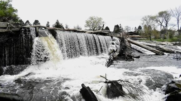 Yarmouth moves closer to removing Royal River dams