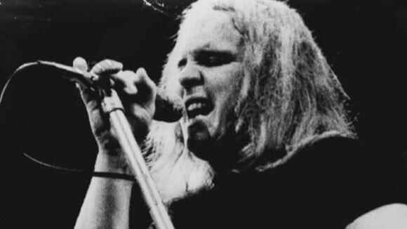 Lynyrd Skynyrd's Horrific Plane Crash Is Just One Chapter In Their Sad ...