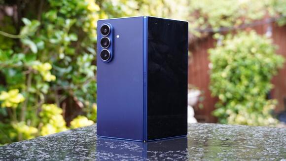 The Samsung Galaxy Z Fold 8 could feature a completely creaseless ...