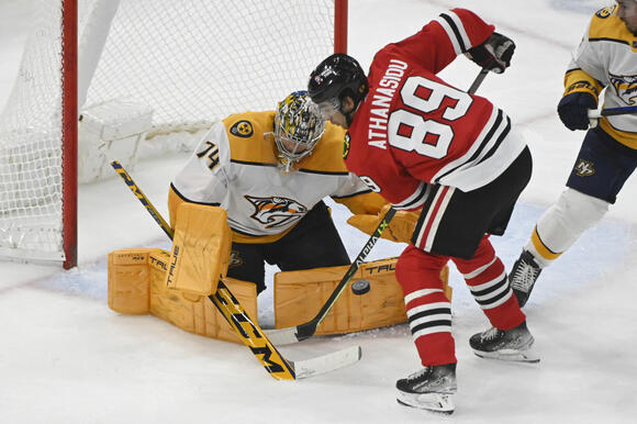 How to Watch Blackhawks vs. Predators: Live Stream, TV Channel, Start ...