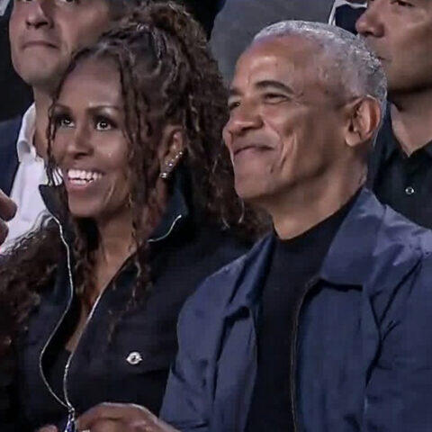 President Barack Obama and Michelle Obama Receive Standing Ovation at ...