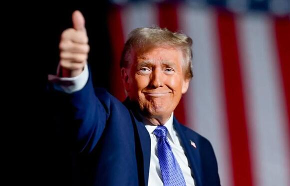 Internet reacts hilariously to viral AI video of Trump signing an ...
