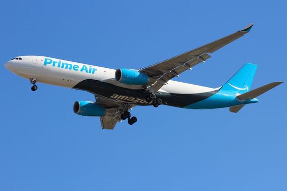 Amazon Prime Air Airbus A330 Emergency Landing in Cincinnati After Bird ...