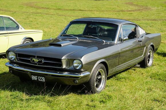 You Were Automatically Cool If You Drove One Of These 90s Cars - NewsBreak