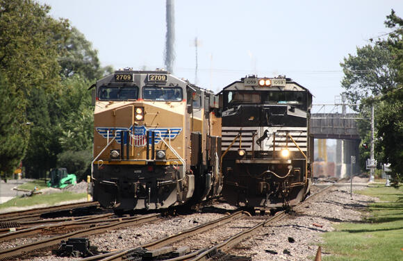 CN and CPKC ask regulators to reject UP-NS merger application (updated ...