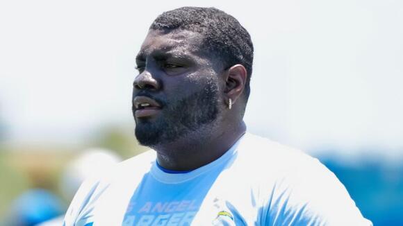Los Angeles Chargers Star Mekhi Becton Exposed For Getting His Mistress ...