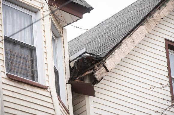 Dozens evacuate damaged Newark row homes after earthquake hits NYC, NJ ...