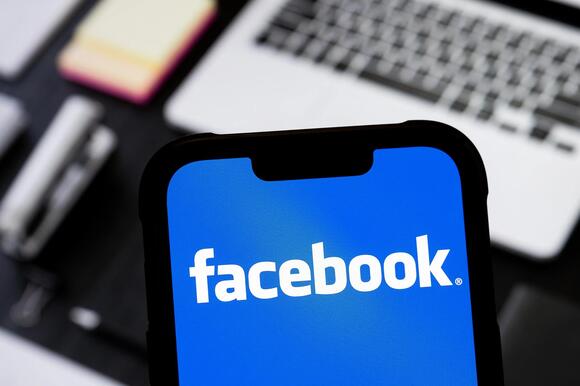 Facebook Marketplace gets new collaborative and social features, Meta ...