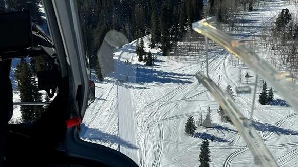 One dead, one injured in tandem snowmobile crash at Togwotee Pass ...