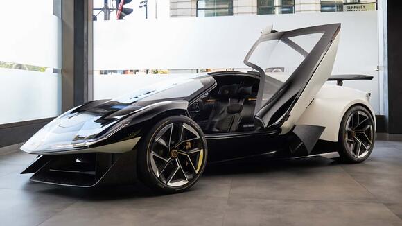 Lotus Believed 'EVs Could Be The Future,' But Has Reconsidered - NewsBreak