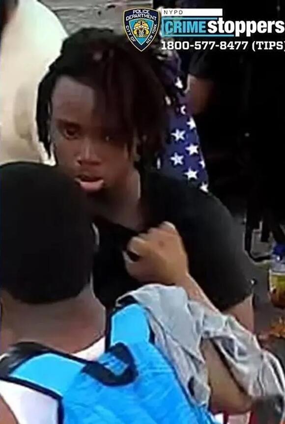 Police searching for goon who sparked NYC foot chase that ended in ...