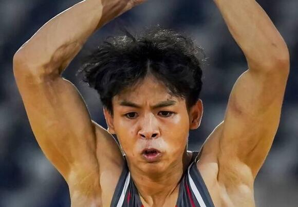 Olympic hopeful, 19, dies after foam pit accident as police launch ...