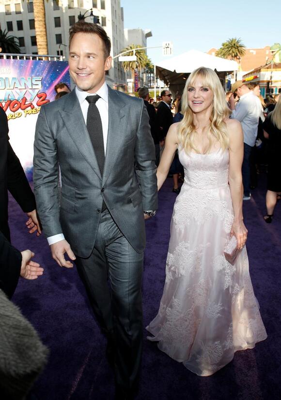 ‘Scary Movie’ Star Anna Faris’s Thin Appearance Sparks Health Concerns ...