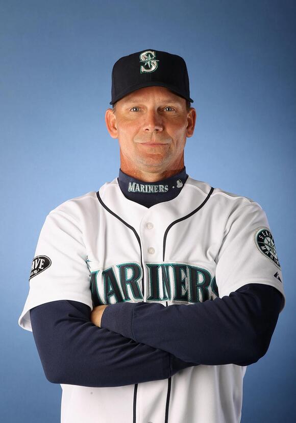 Former MLBer, Braves coach Mike Brumley dies in car crash - NewsBreak