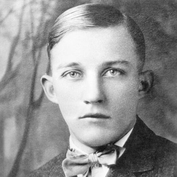 Bing Crosby's whirlwind early years in photos decades before White ...