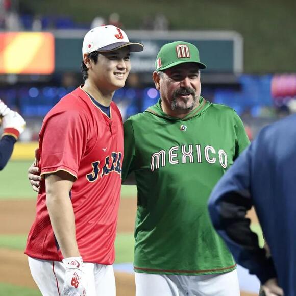 Who Is Benji Gil? Meet Mexico Baseball Manager’s Wife, Parents, Net ...