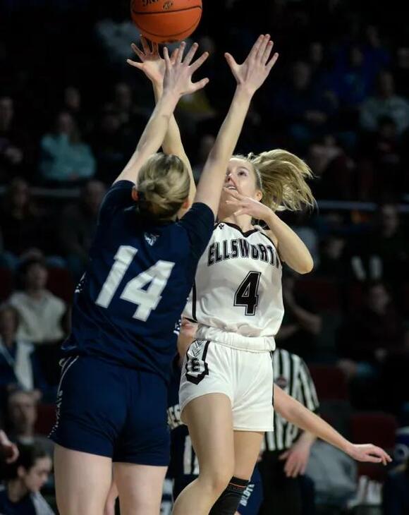 Top-seeded Ellsworth girls outshoot Presque Isle in B North game